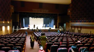 Anna Bhau Sathe Auditorium, Pune - Satara Rd, near Vivekanand Park ...